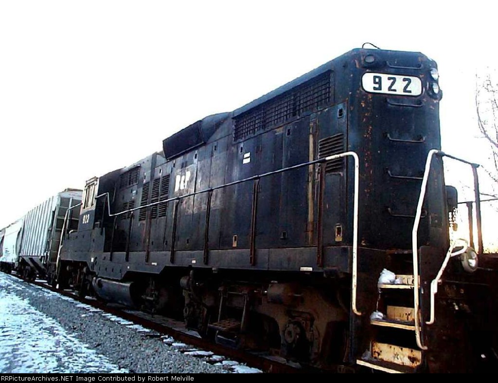 B&P 922 outlawed near Morgan Rd with a northbound string of loaded salt hoppmrs